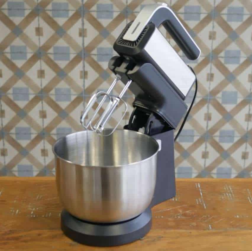 Batedeira Planetária Silver Blend Elgin Preta Com Sistema Orbital de Autogiro da Tigela 500W ...