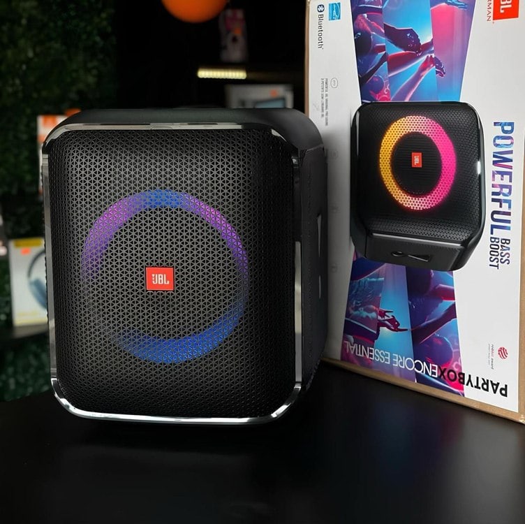Caixa De Som Bluetooth Partybox Encore Essential 100w Jbl Cor Preto 110V/220V - Promotop