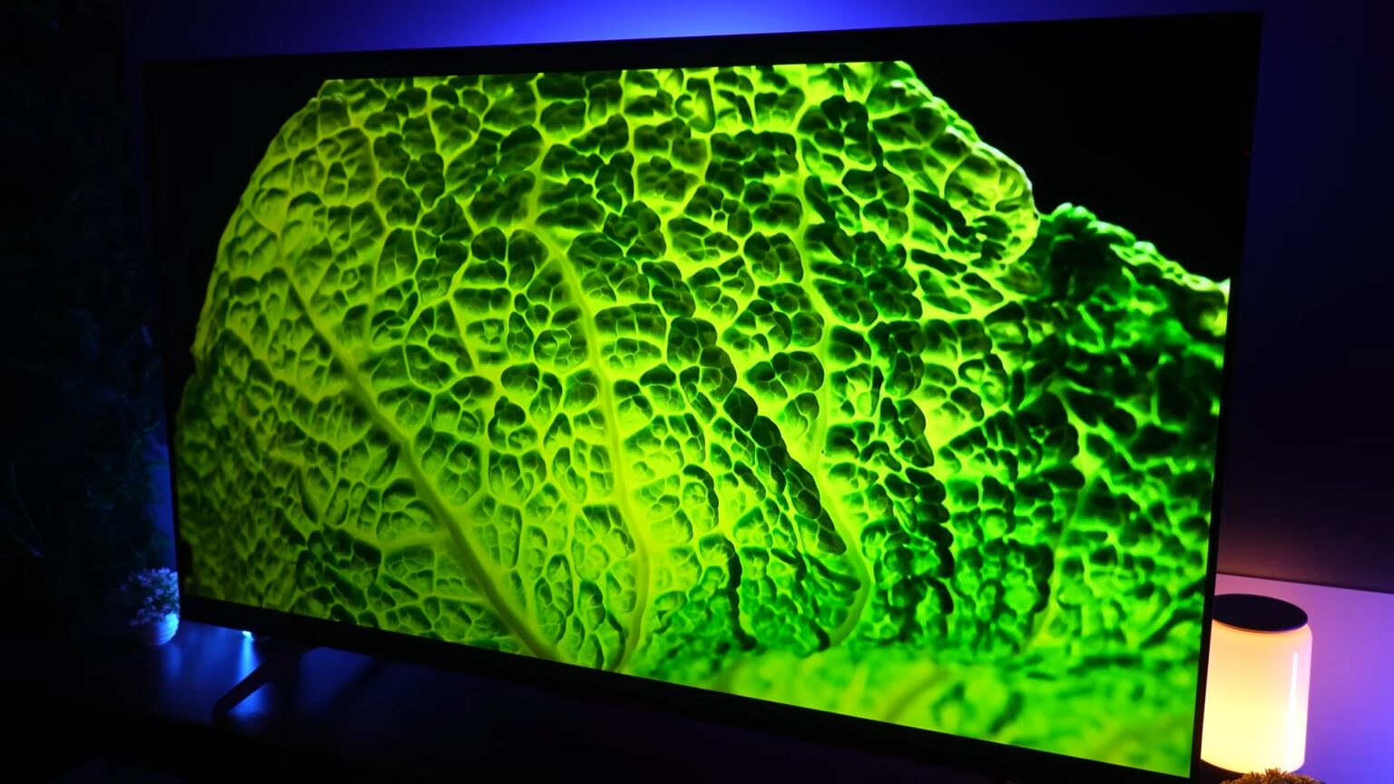 TCL P7L vale a pena? Primeiras impressões da nova TV QLED 4K de 2026